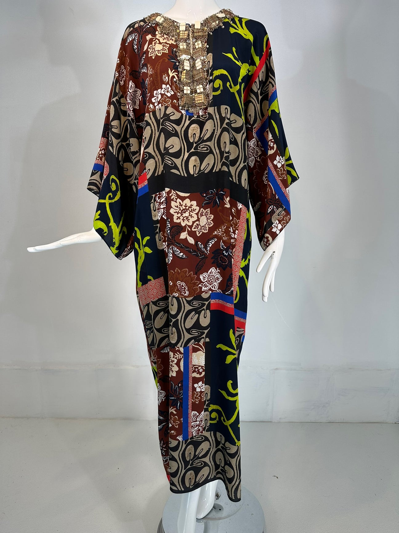 Palm Beach Vintage shop the best designer consignment in South Florida